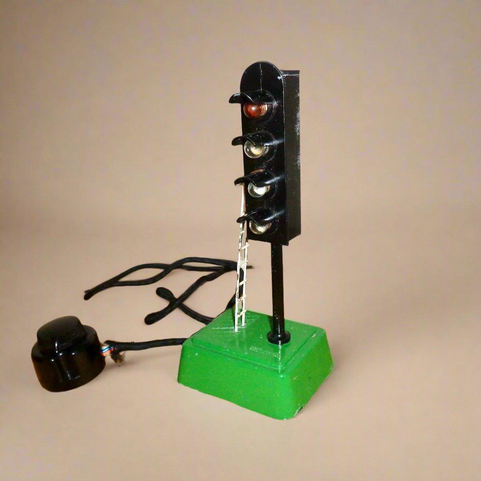1950s British SEL Metal Battery Operated Railway Signal Light Toy Mode ...