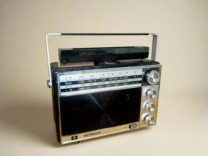 1970s WH 1160 Hitachi Transistor Radio With LW / MW / SW / Marine Band ...