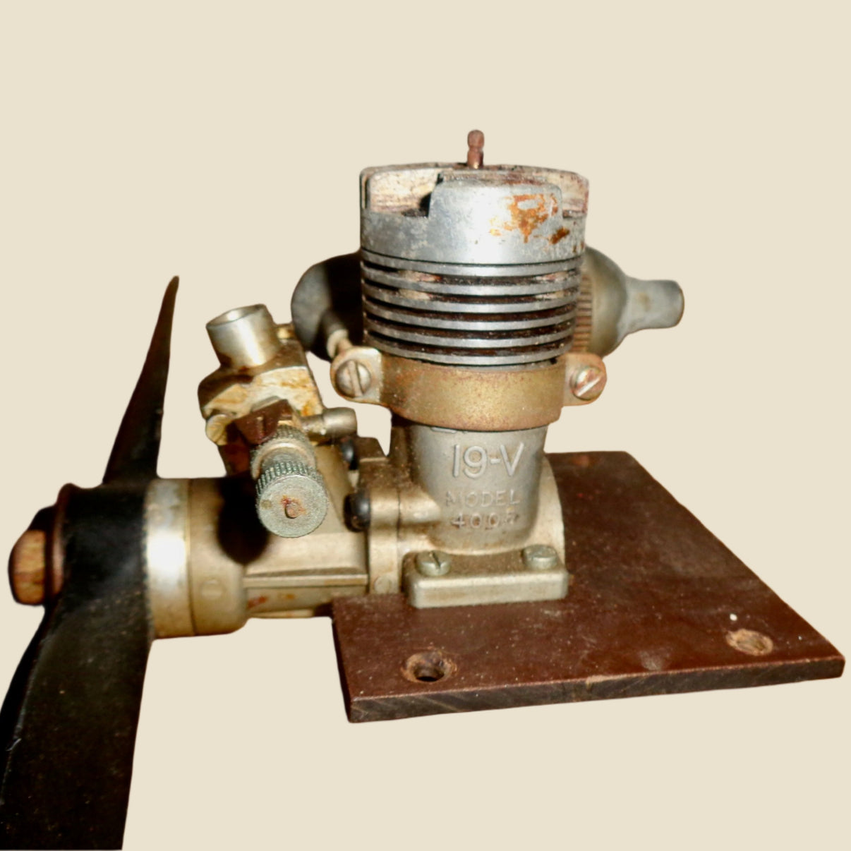 1970s Enya Model 4005 19V Engine For Model Aircraft With Master Airscr ...