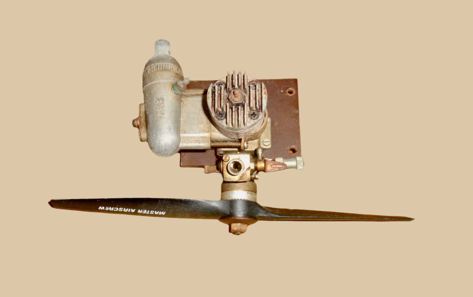 1970s Enya Model 4005 19V Engine For Model Aircraft With Master Airscr ...