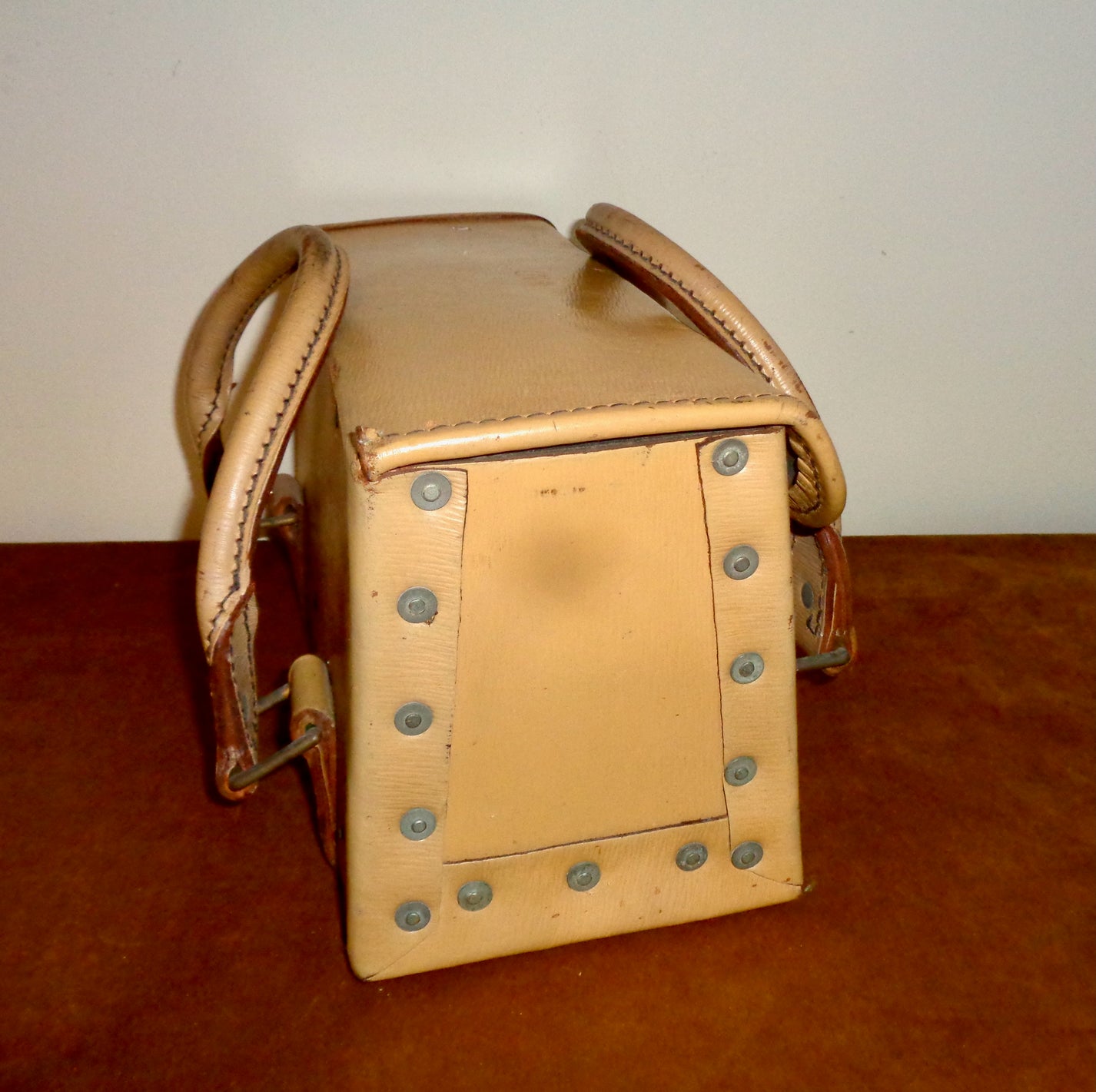 War Department Engineer's Leather Tool Bag. Riveted With Metal Interio ...
