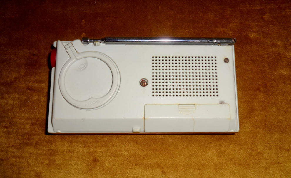1980s Sony ICF15 AM/FM Pocket Transistor Radio In Red & White Plastic ...