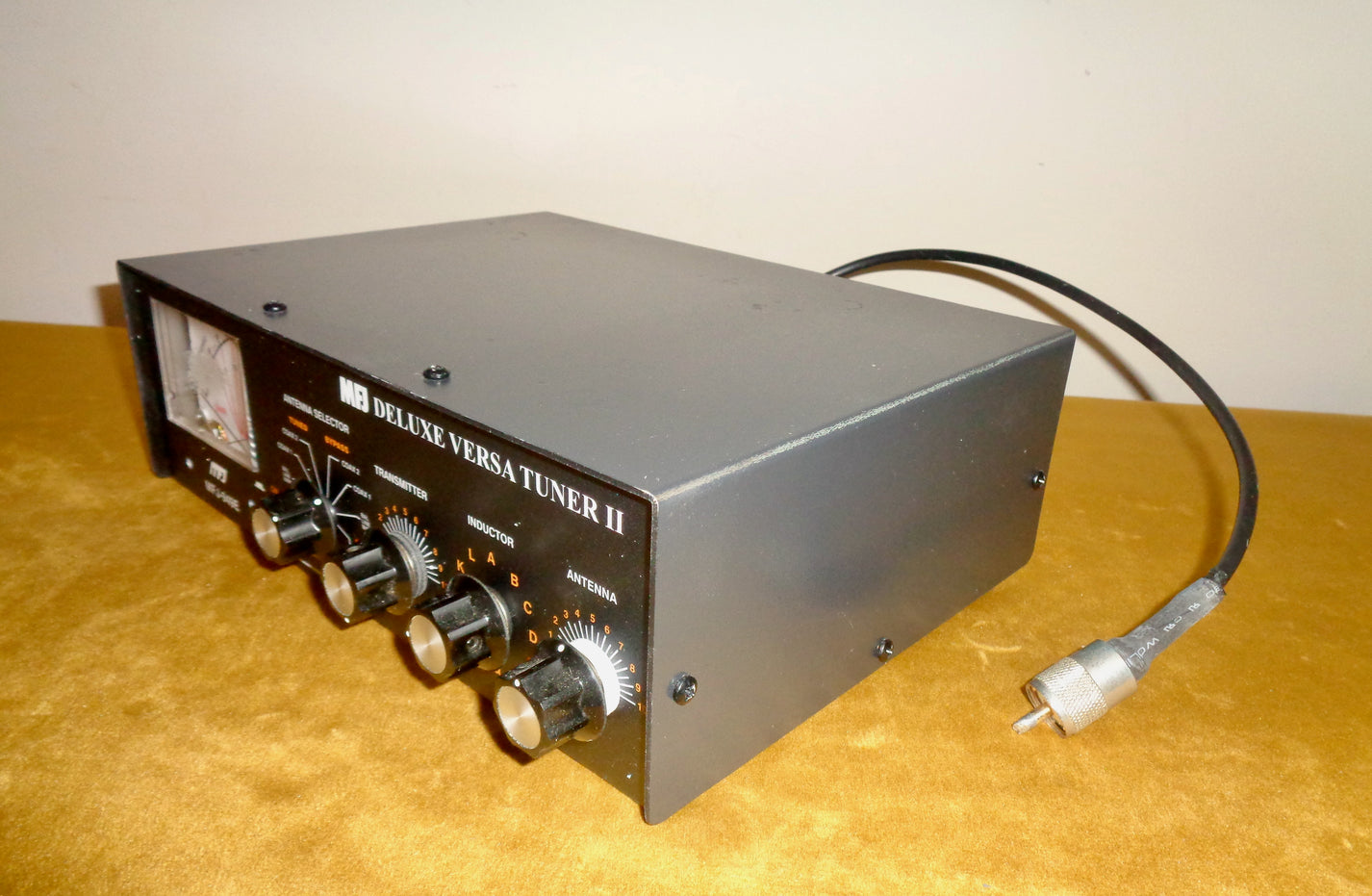 Pre-Owned MFJ 949E Deluxe Versa Tuner II 300 W 1.8-30MHz – Mullard ...