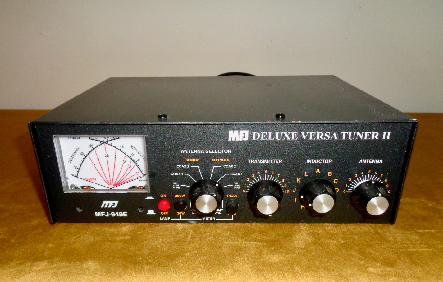 Pre-Owned MFJ 949E Deluxe Versa Tuner II 300 W 1.8-30MHz – Mullard ...