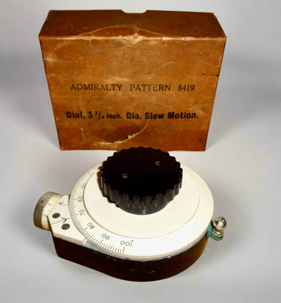 Pre-WW2 Slow Motion Dial Admiralty Pattern 8419 In Its Original Box ...