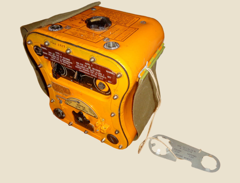 WW2 Gibson Girl Emergency / Dingy Radio Transmitter SCR 578 US Army Si ...