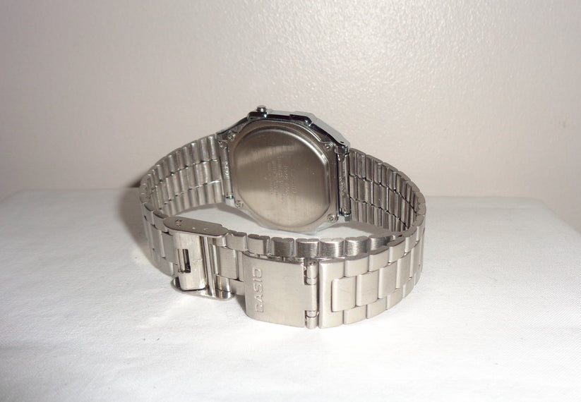 Vintage Casio A168 1572 Illuminator LCD Watch – Mullard Antiques and ...