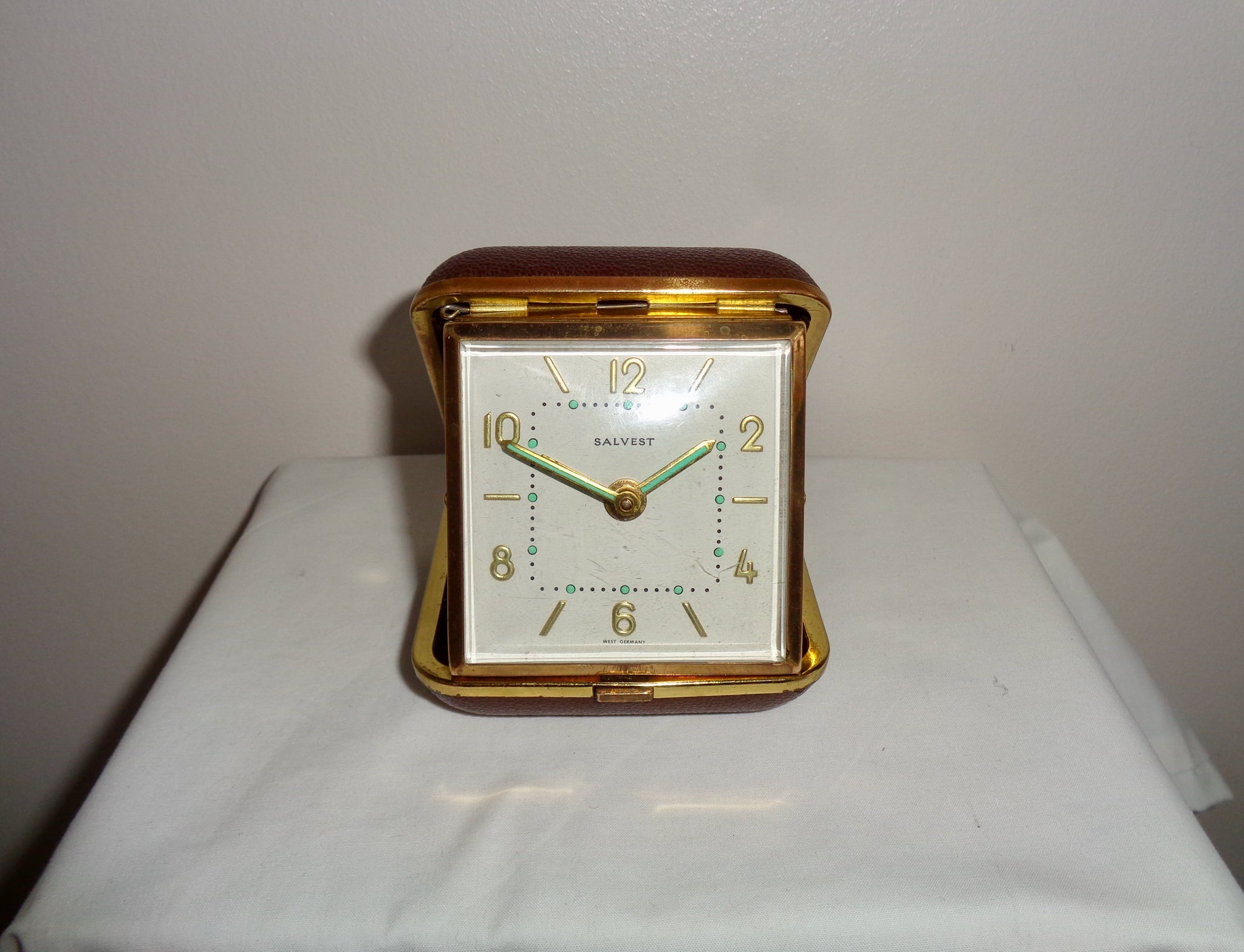 Vintage Salvest Folding Travel Alarm Clock – Mullard Antiques and ...