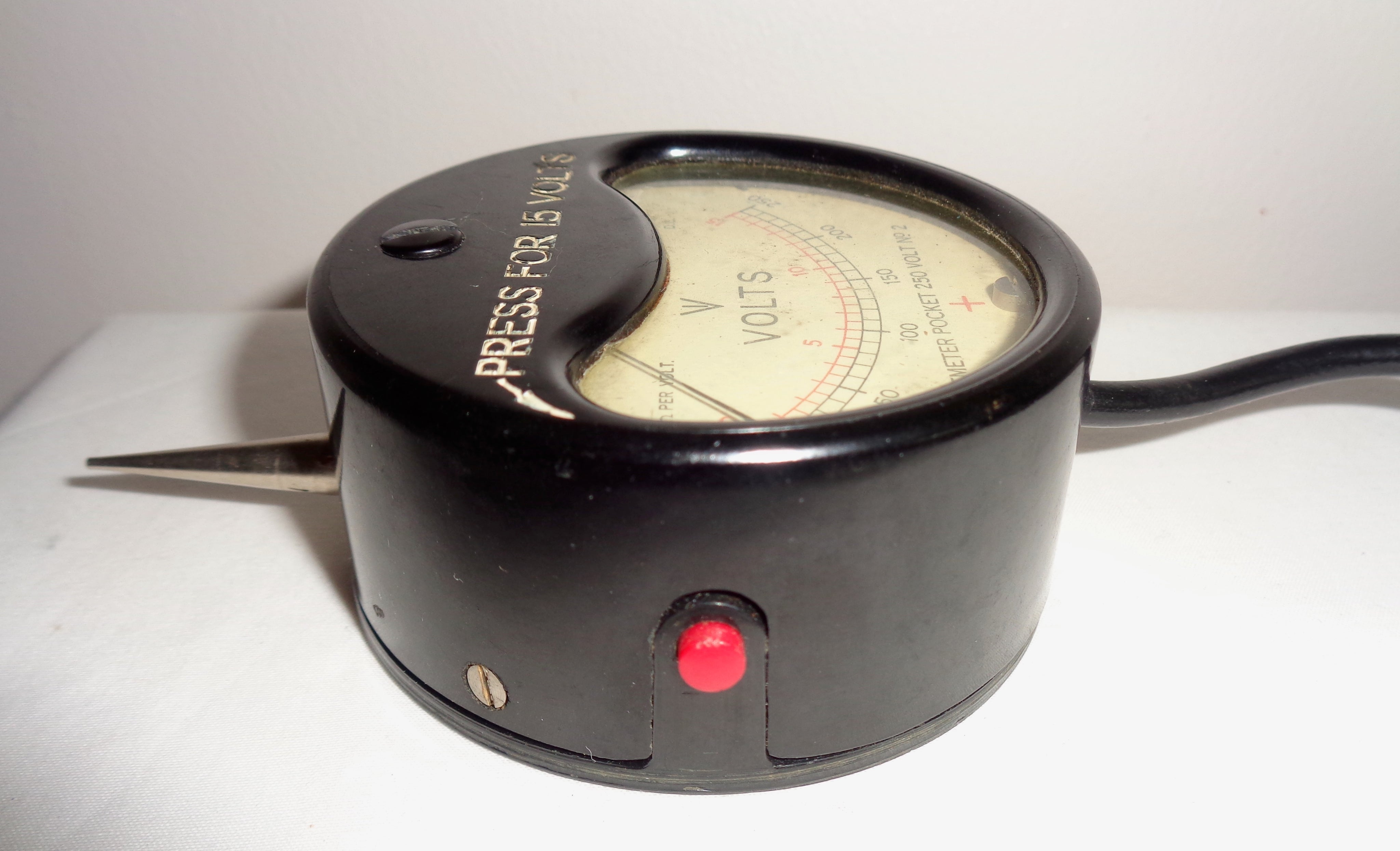 WW2 1943 British Army Moving Coil Voltmeter Pocket 250 Volt No.2 ZA737 ...