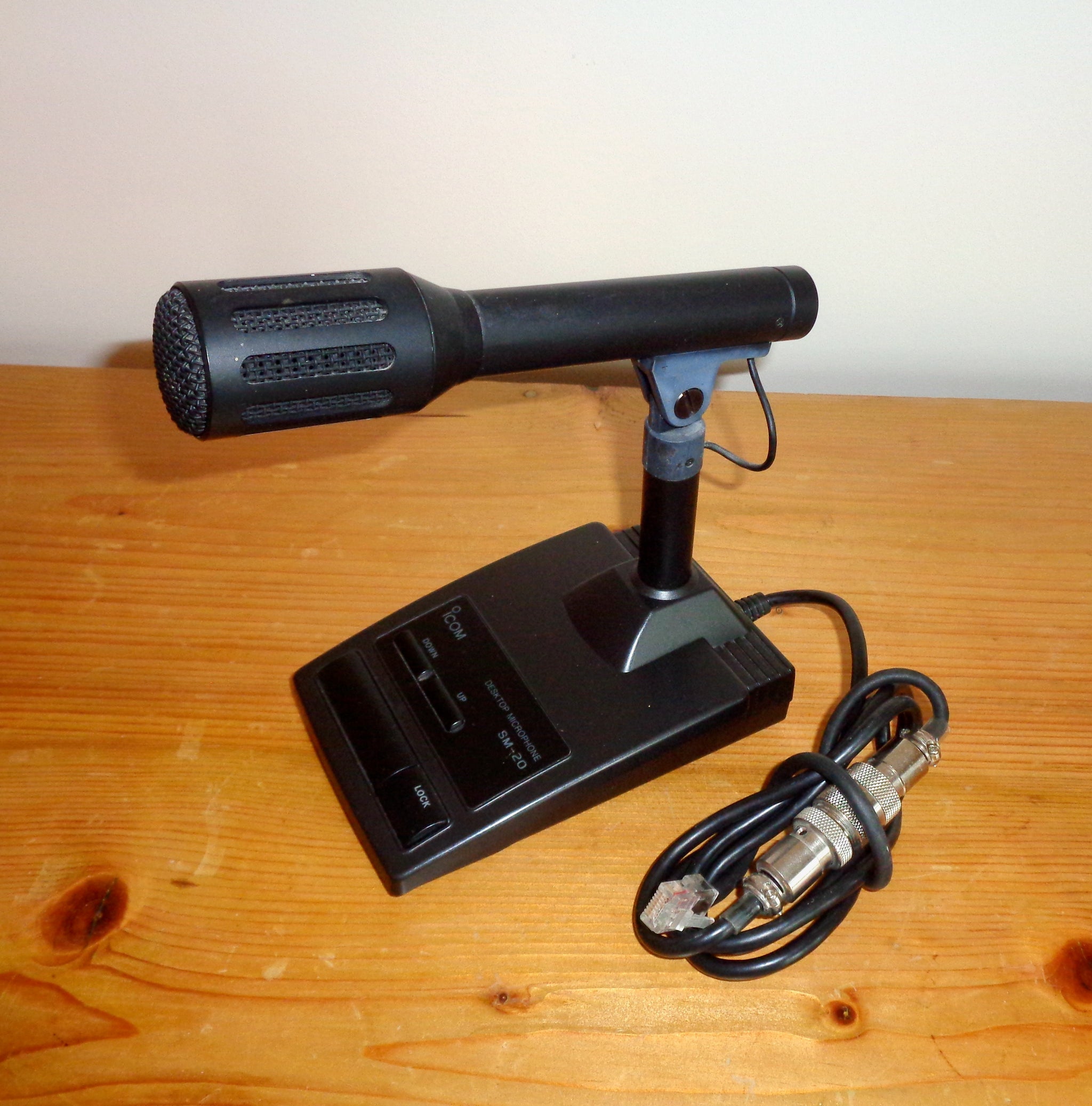 Icom SM20 600 Ohm 8 Pin Base Station Desk Microphone – Mullard Antiques ...