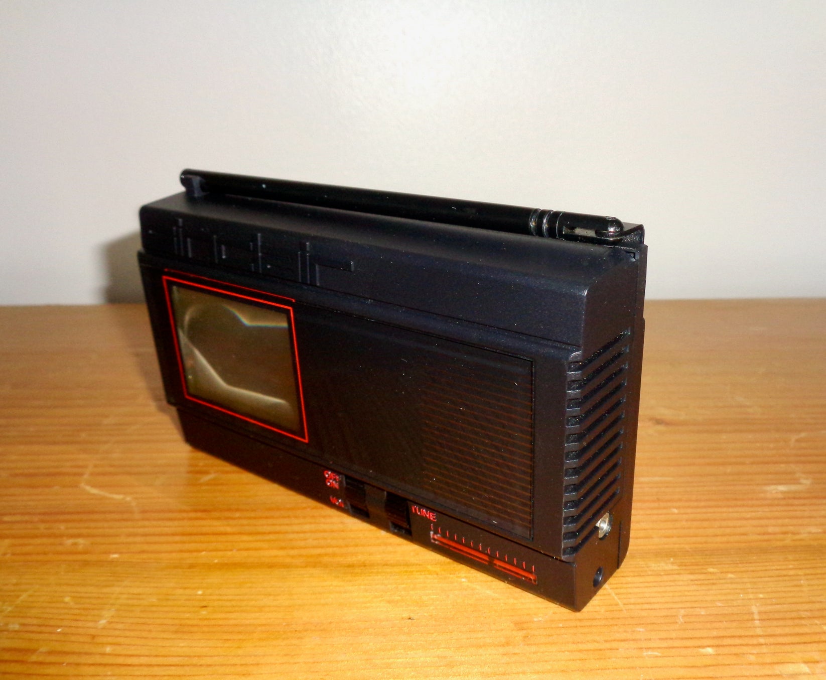 1980s Portable Sinclair Flat Screen Pocket Television TV 80 FTV1 ...