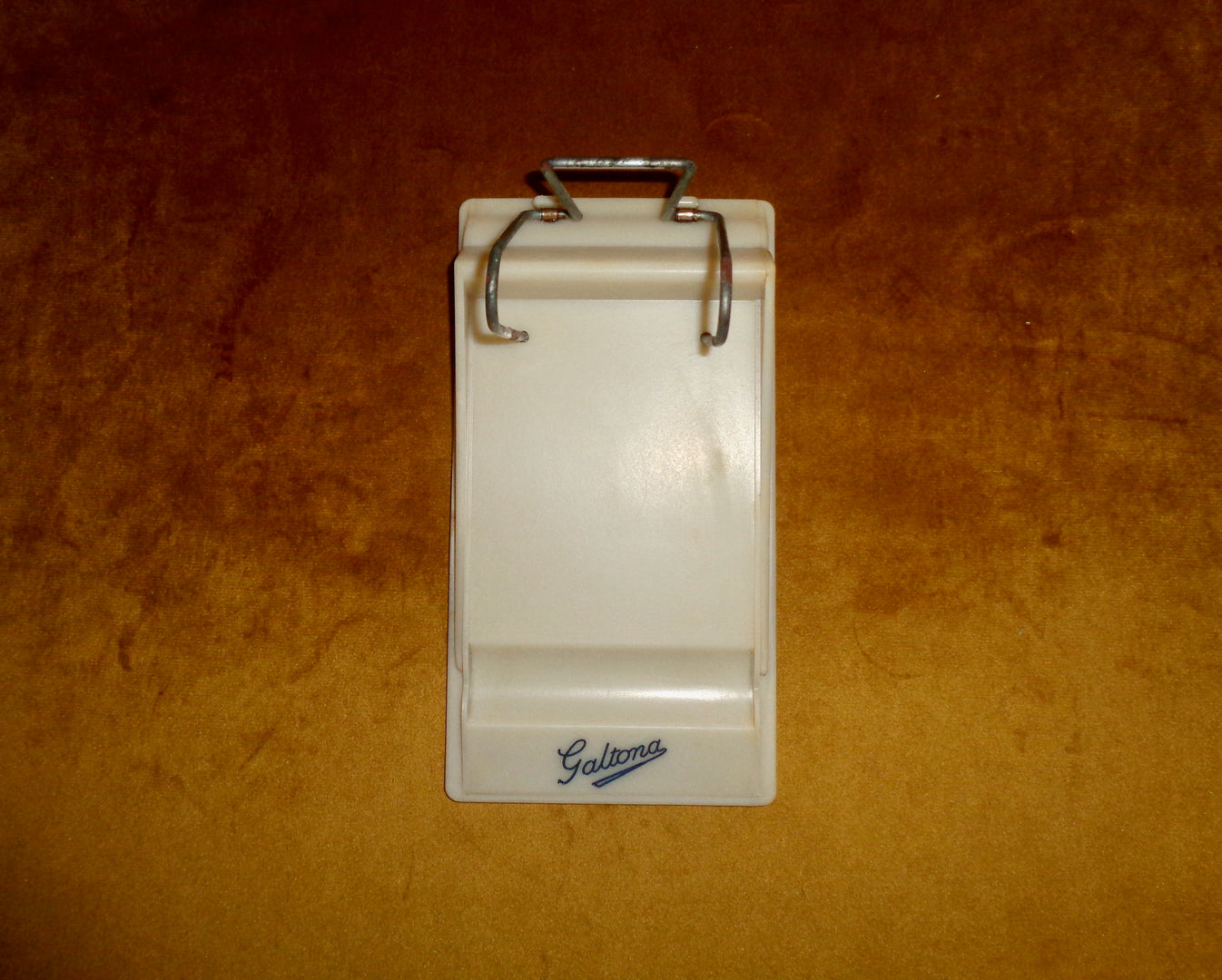 1940s Velos Day-by-Day White Bakelite Desk Diary Stand 1296 – Mullard ...