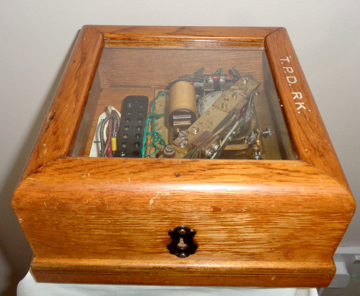Vintage GPO Electrical Clock Pulse Type 62A – Mullard Antiques and ...