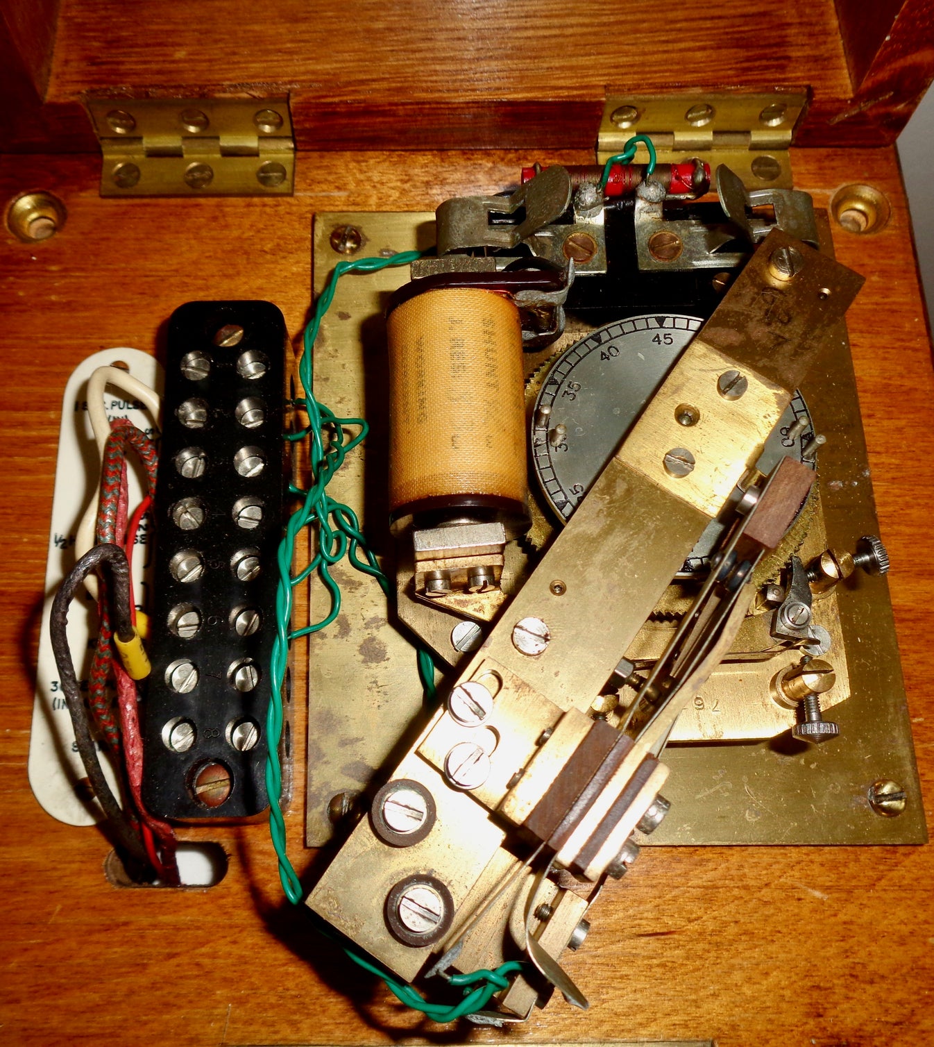 Vintage GPO Electrical Clock Pulse Type 62A – Mullard Antiques and ...