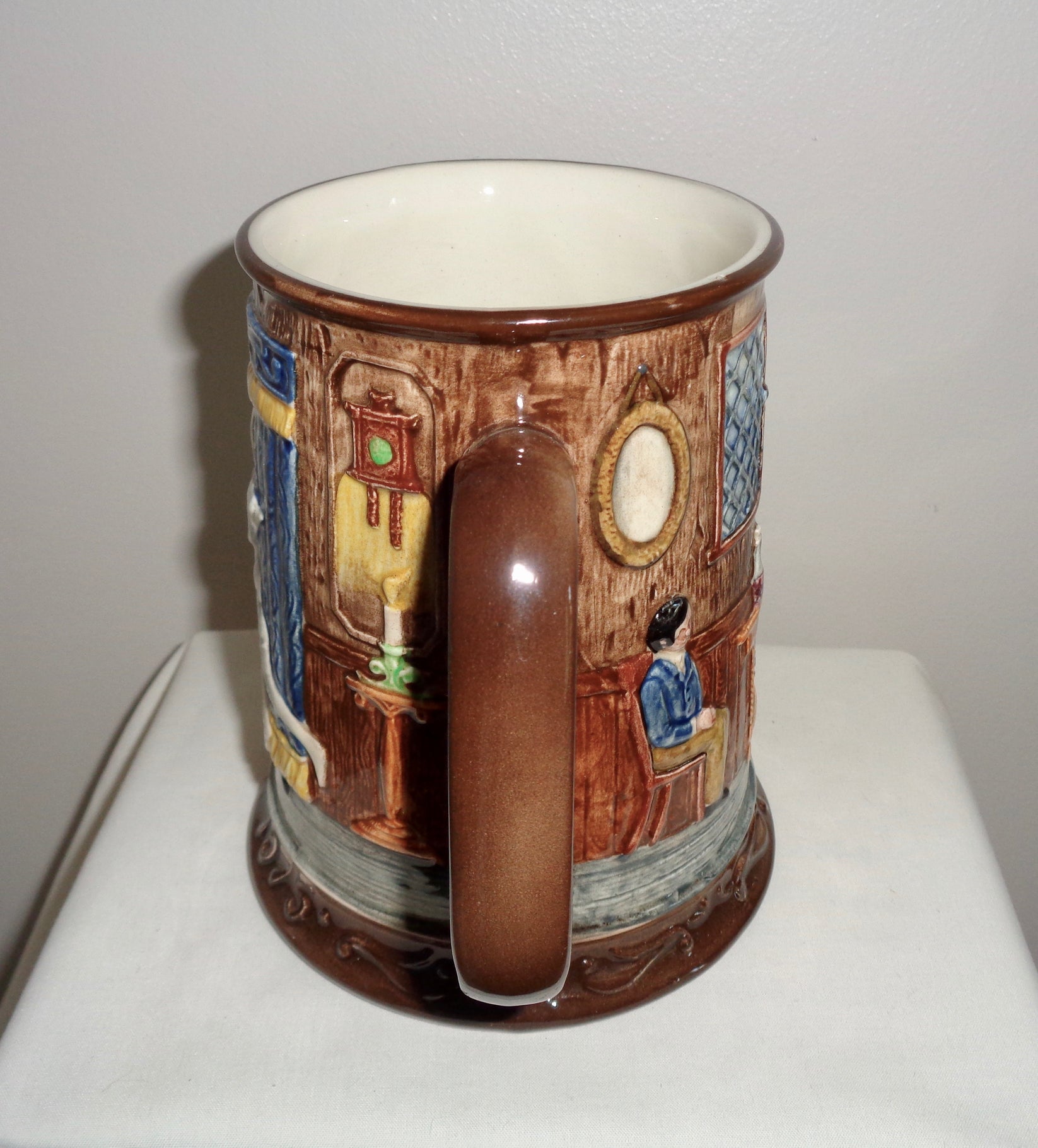 Beswick Christmas Carol Yule 1975 Tankard/Mug – Mullard Antiques and ...