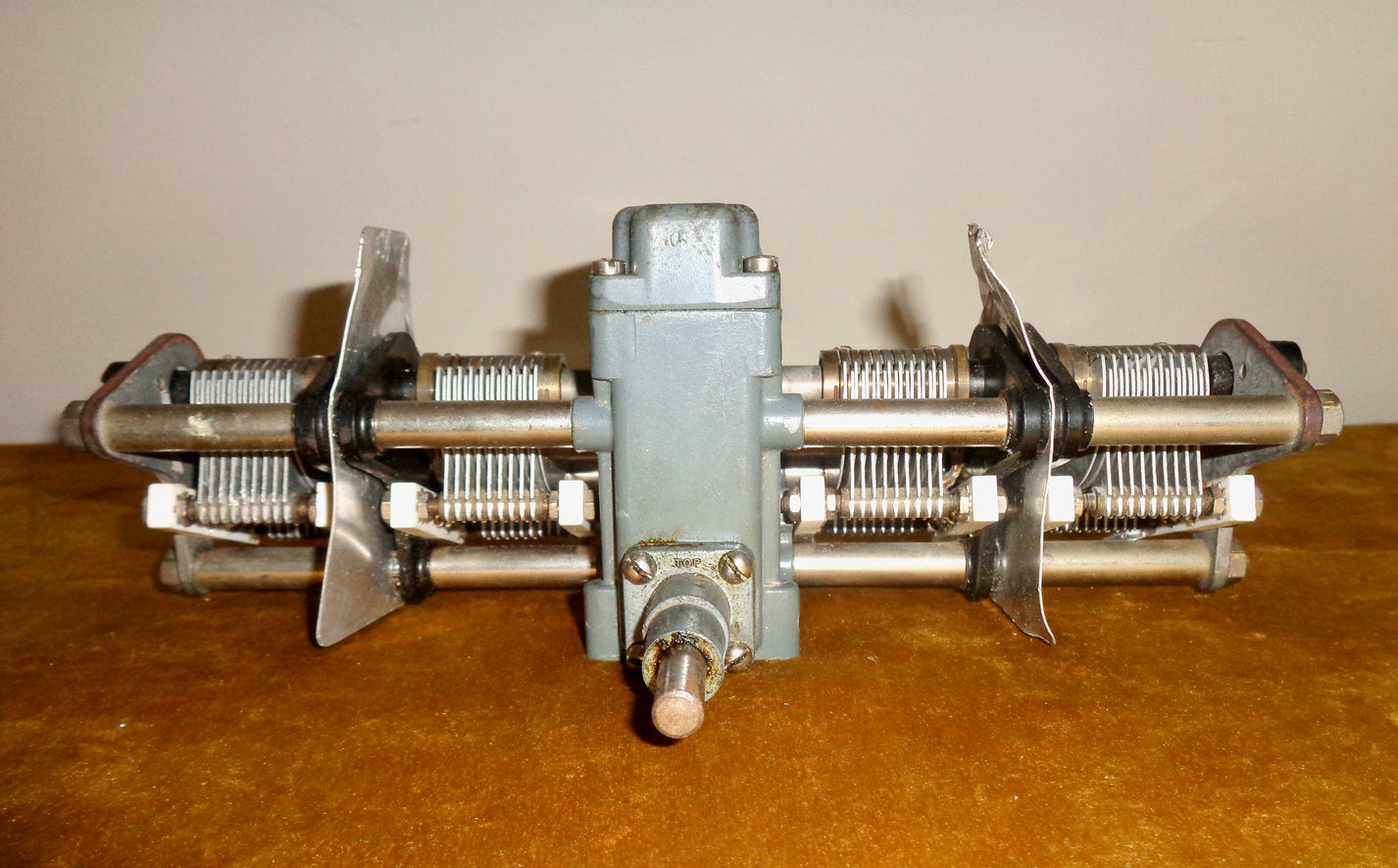 National Precision Condenser PW-4, HRO, 4-section Tuning Gang, Gearbox ...