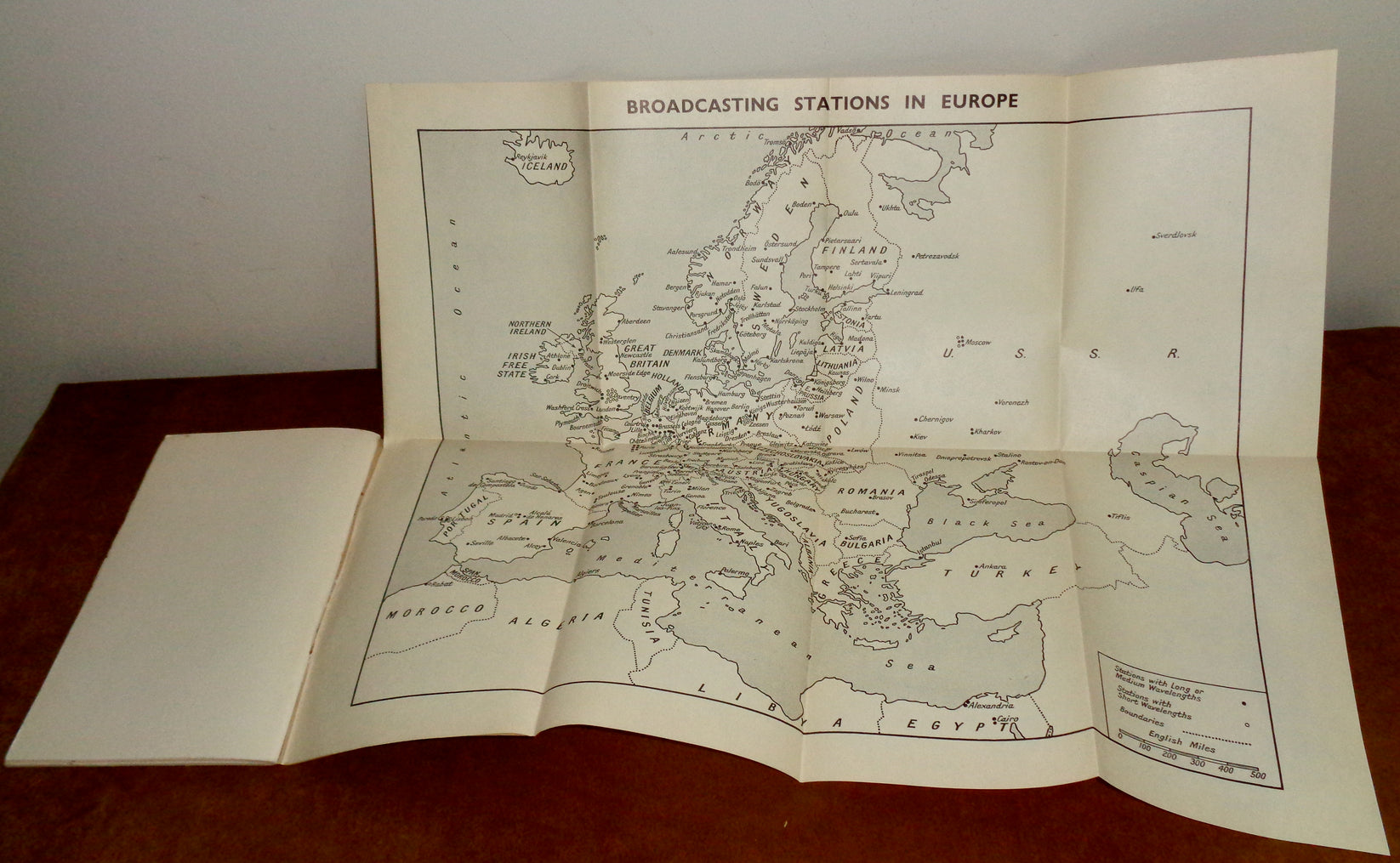 June 1935 World Radio Station Identification Panels Issued By The BBC ...