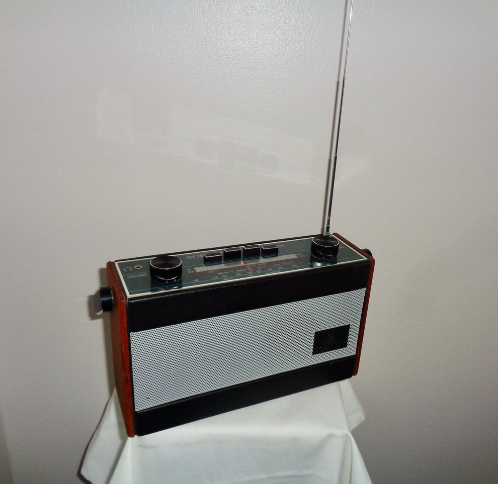 Vintage R717 Roberts Radio In Original Black Leatherette – Mullard ...