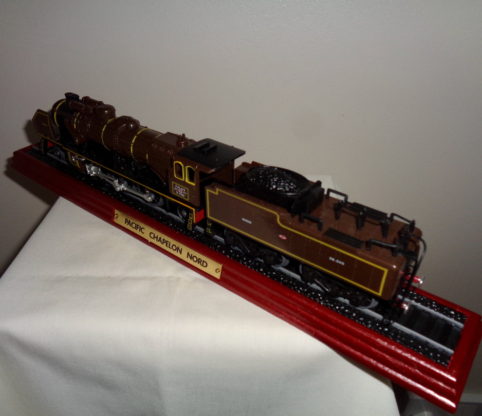OO Gauge Model Train Pacific Chapelon Nord on Wooden Plinth – Mullard ...