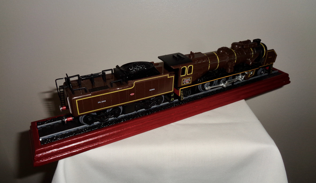 OO Gauge Model Train Pacific Chapelon Nord on Wooden Plinth – Mullard ...