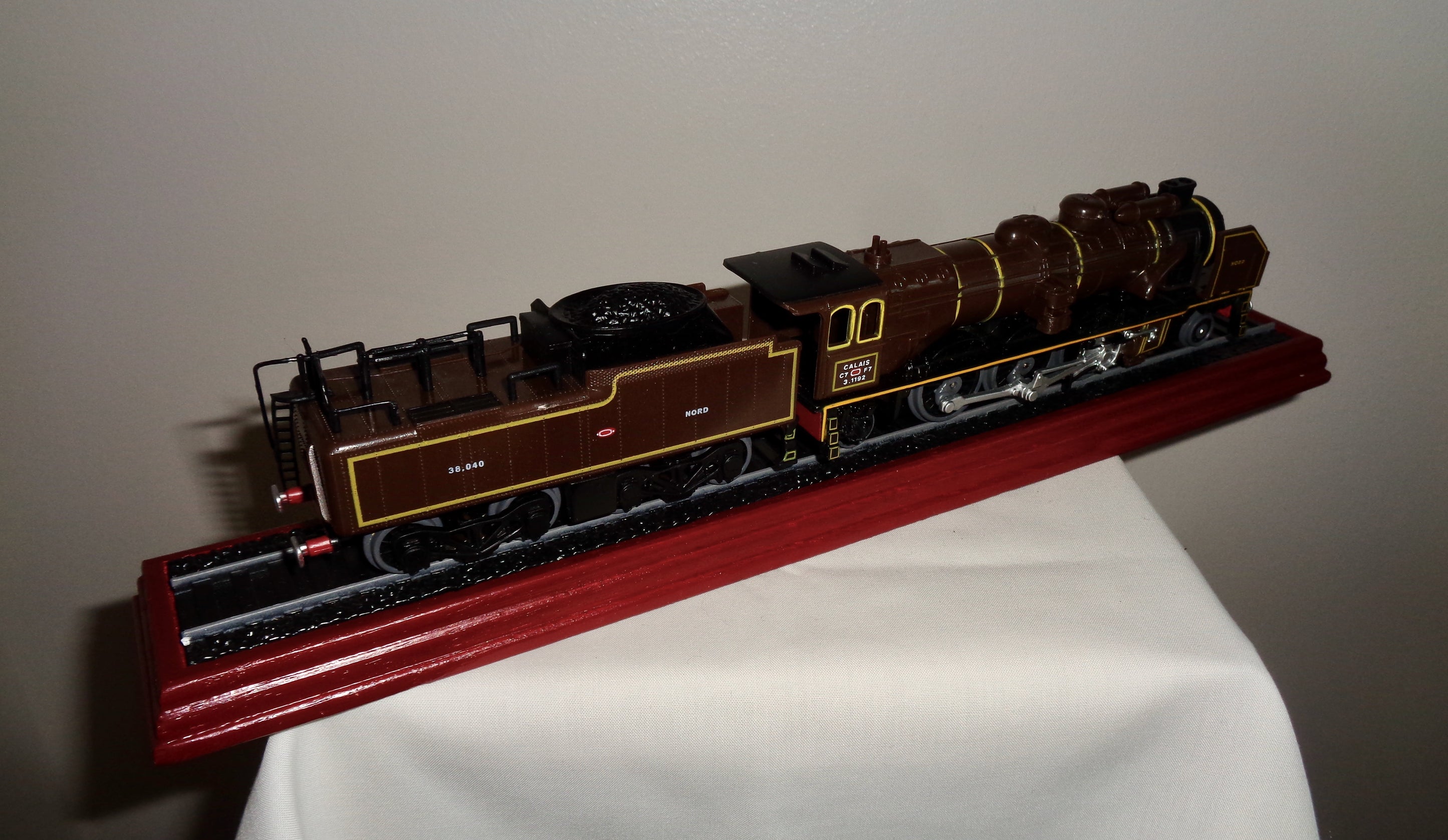 OO Gauge Model Train Pacific Chapelon Nord on Wooden Plinth – Mullard ...