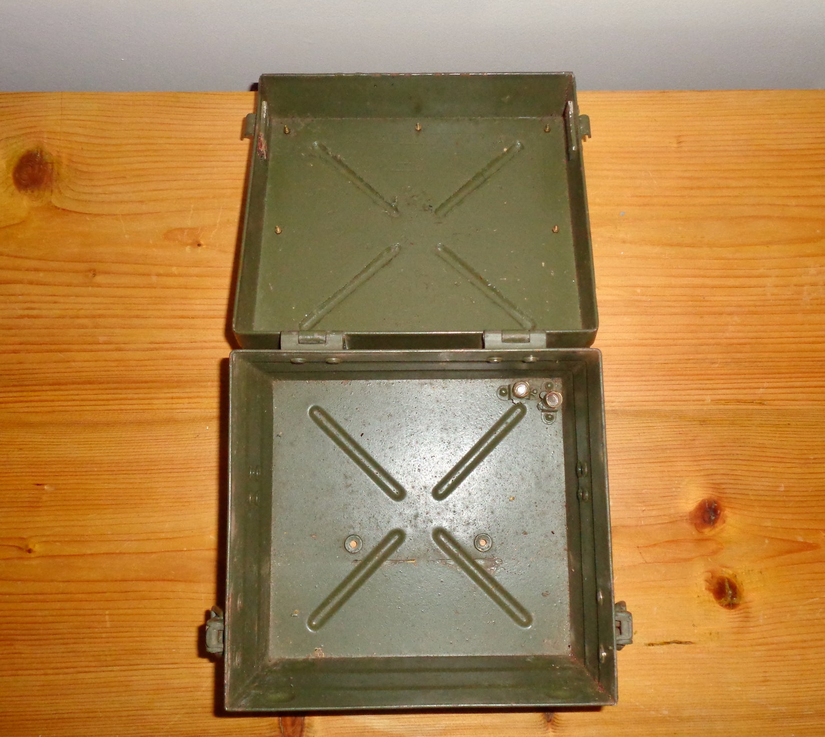 WW2 Military Transit Case Originally For A Wavemeter Class D No.1 MkII ...