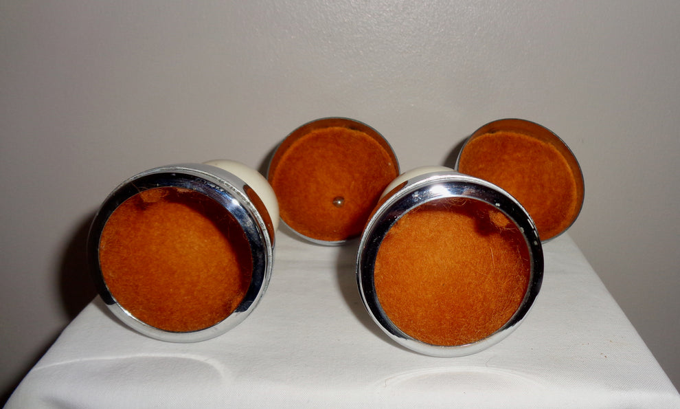 1940s Vintage Heatmaster Insulated Egg Cups Boxed Pair – Mullard ...