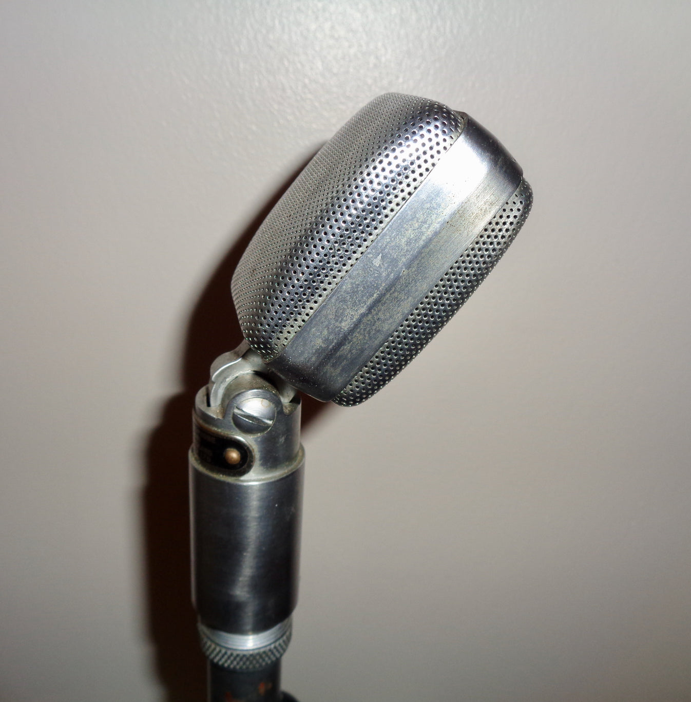 1960s Reslo RBL Black Label Ribbon Microphone 30-50 Ohm With Stand ...